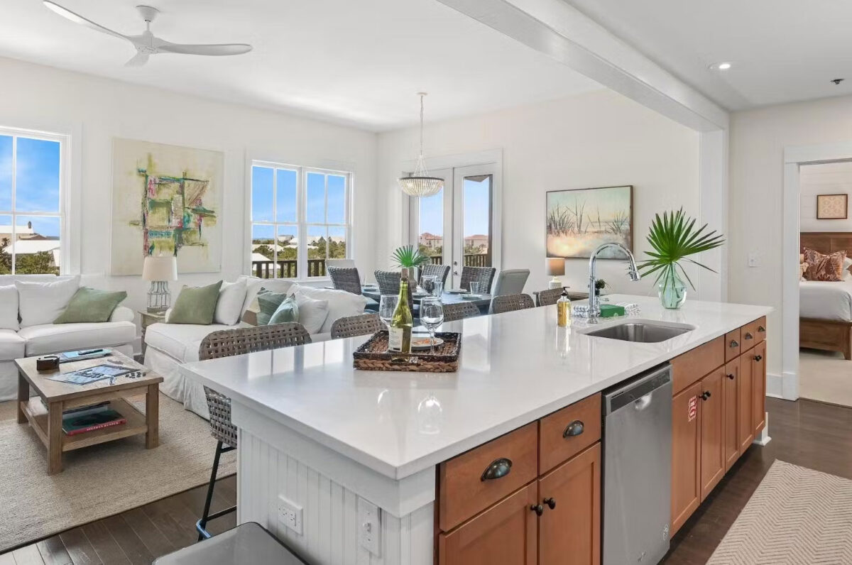 Vacation Rentals – Redfish Village | Blue Mountain Beach, FL
