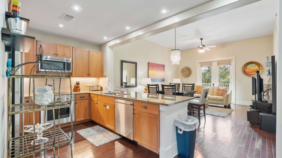 Vacation Rentals – Redfish Village | Blue Mountain Beach, FL